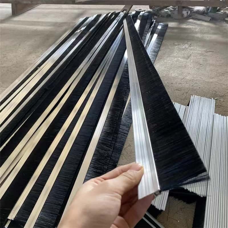 Custom Strip Brush - Brushcustom